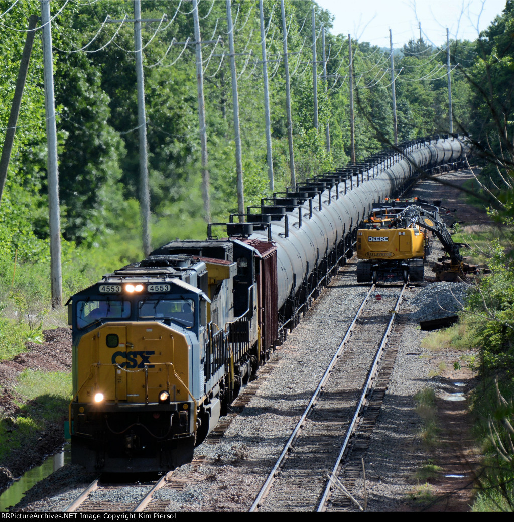 CSX 4553 K139 Crude Oil Empties